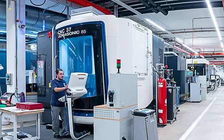 Semiconductor Berliner Glas - DMG MORI