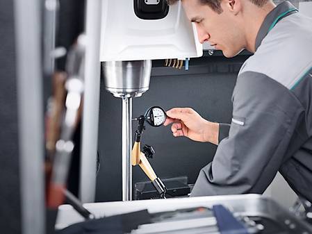 CNC Machine Maintenance Training - DMG MORI